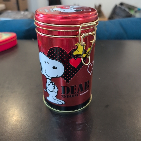 Other | Vtg Valentines Day Snoopy Peanuts Tin 65 With Latch | Poshmark